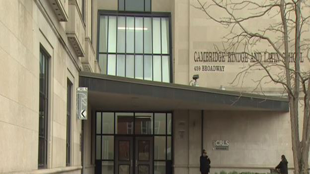 Cambridge school resource officer accidentally fired gun while taking ...