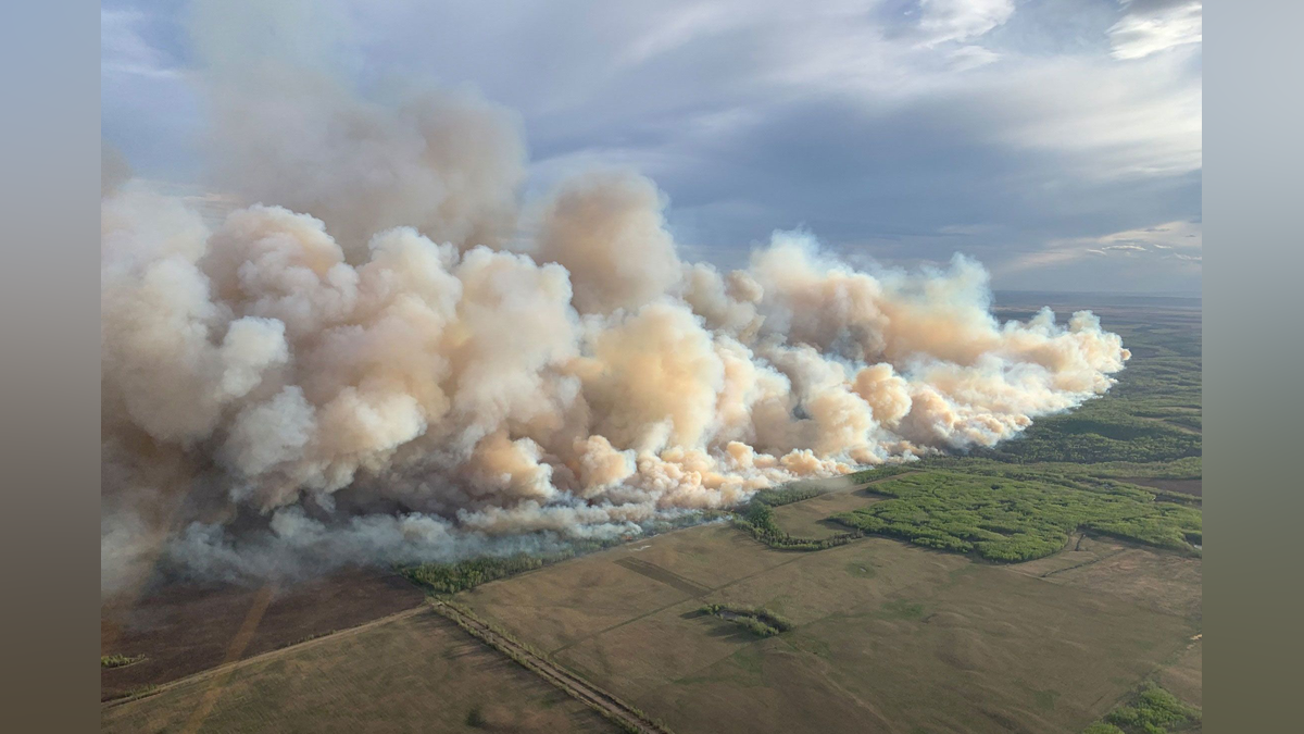 Dozens of blazes burning in Canada are sending smoke to the US. Several ...