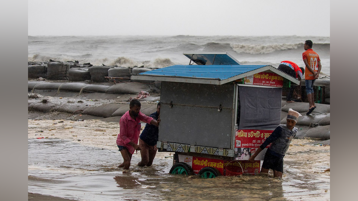 17 killed and over 1 million evacuated as Cyclone Remal lashes South ...