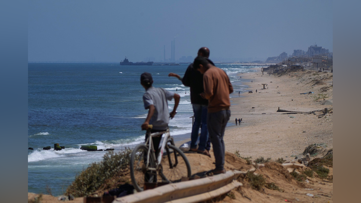 US military starts delivering aid to Gaza through floating pier. Here’s ...