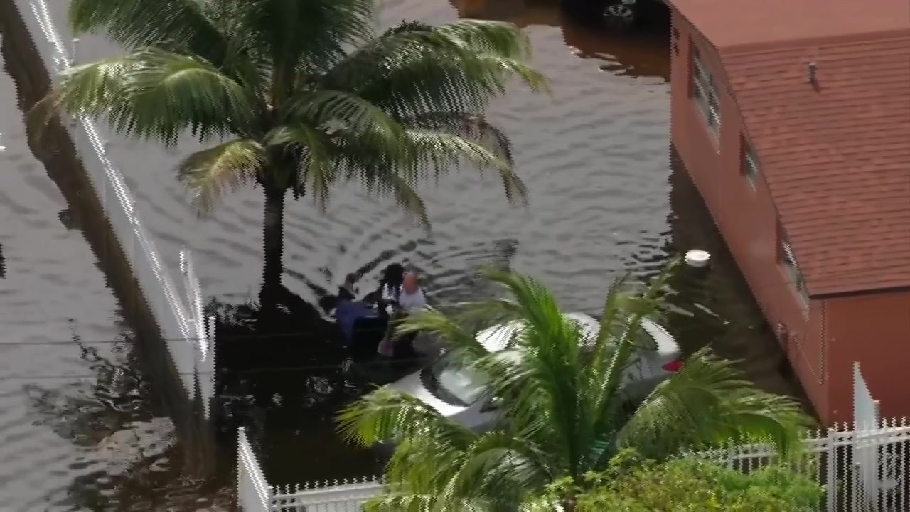 Rain soaks a storm-battered Florida for a fourth day after floods ...