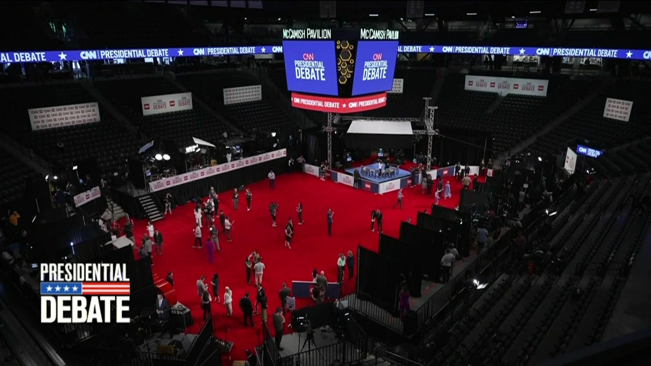 2 podiums, 2 presidents: Biden, Trump arrive in Atlanta for first ...