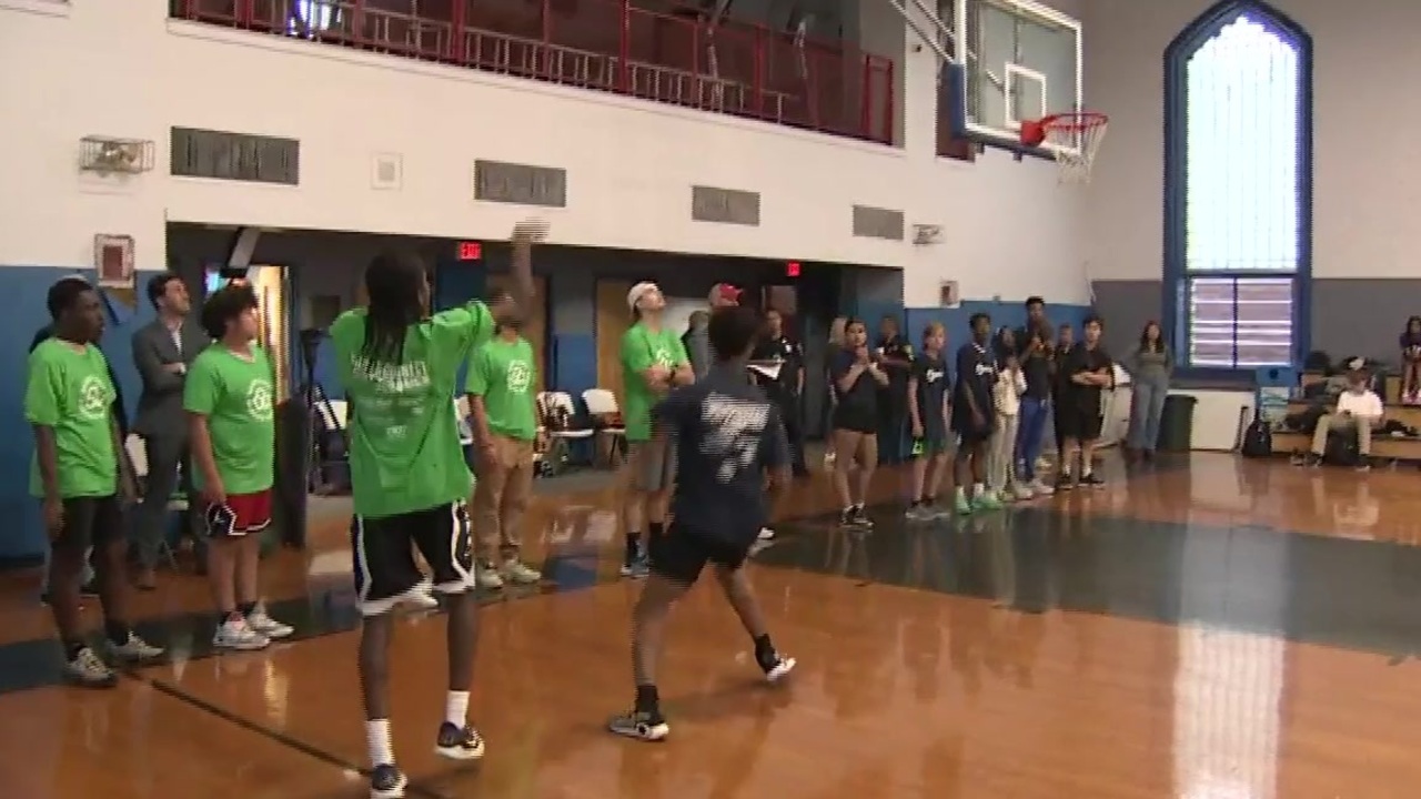 Boston Boys and Girls Clubs play basketball at 25th annual YouthConnect ...