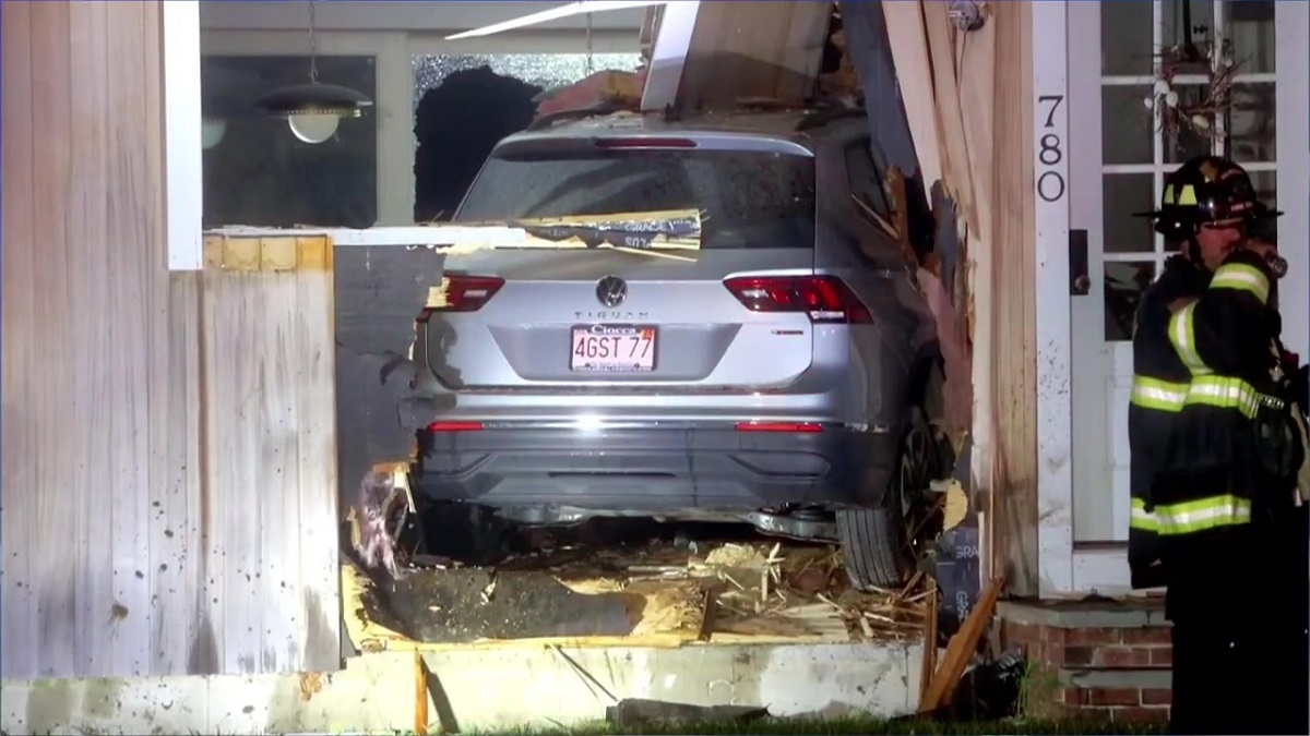 Driver Faces Oui Charge After Crashing Into House In Falmouth Boston