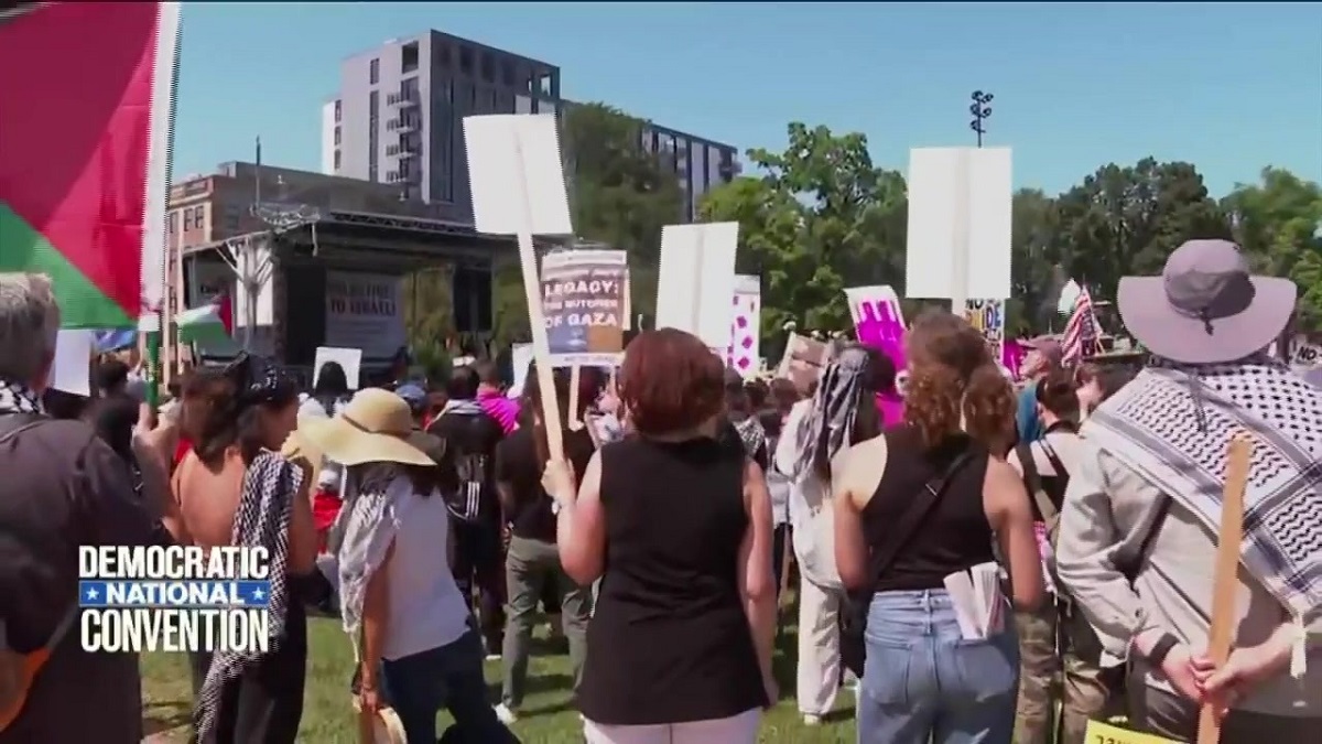 Local protesters, party officials discuss demonstrations outside DNC in ...