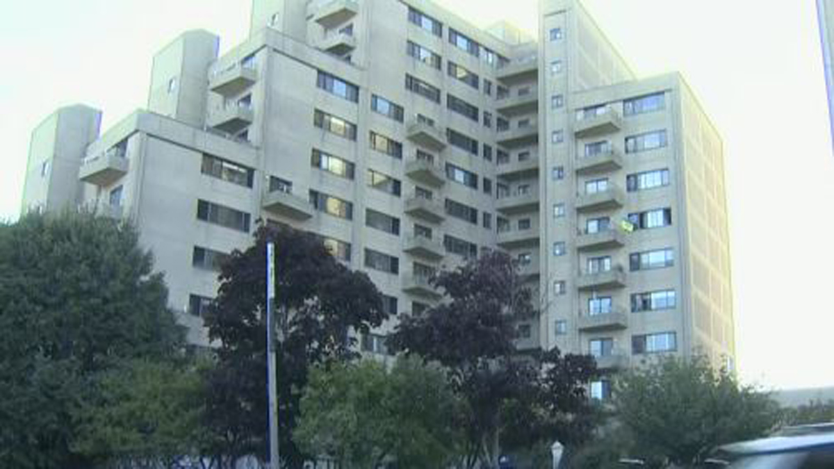 Residents scrambling after Revere apartment building condemned - Boston ...