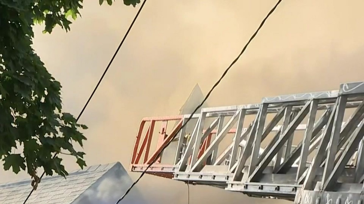 Crews battle fire in Quincy home - Boston News, Weather, Sports | WHDH ...