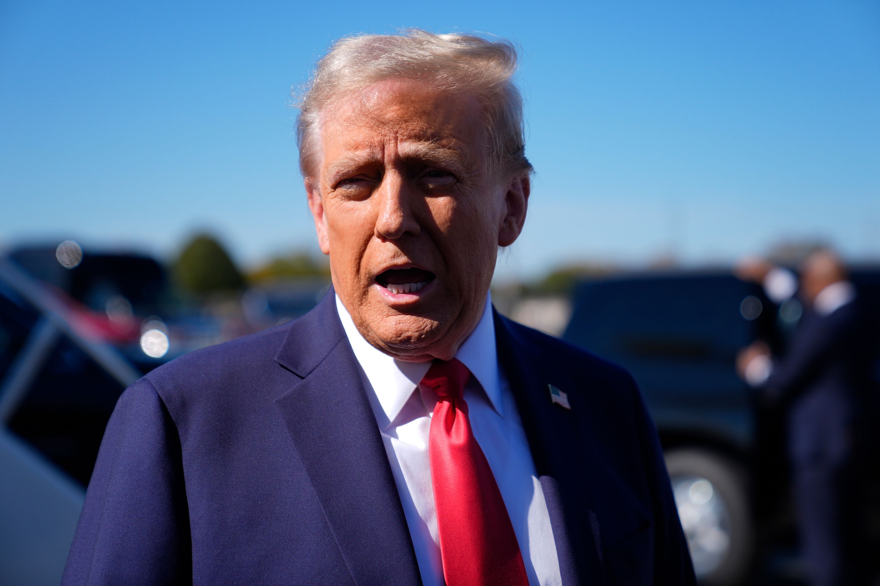 Trump denigrates Detroit while appealing for votes in a suburb of ...
