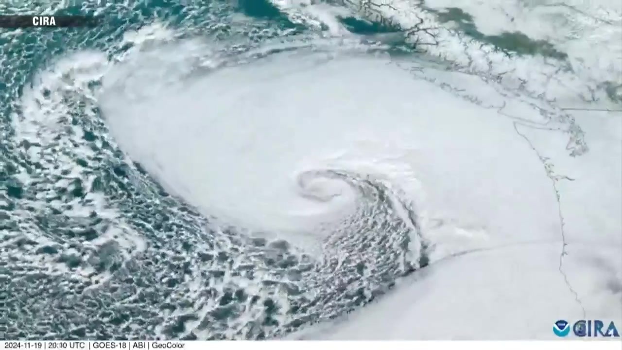 ‘Bomb cyclone’ kills 1 and knocks out power to over half a million ...