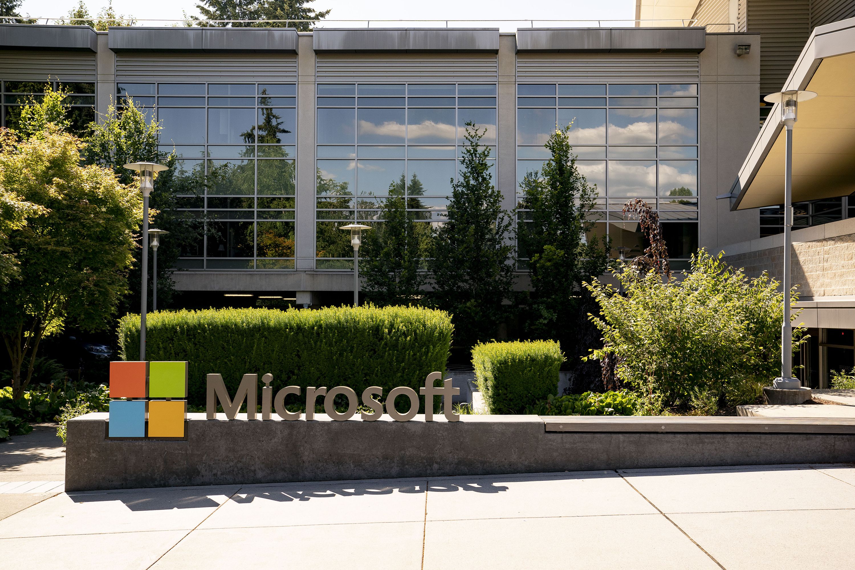 FTC opens wide-ranging antitrust probe into Microsoft - Boston News ...
