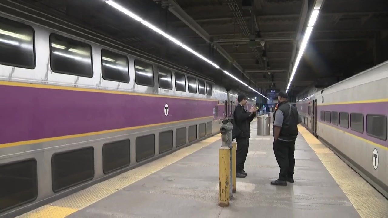 MBTA looking to phase out single-decker Commuter Rail cars - Boston ...