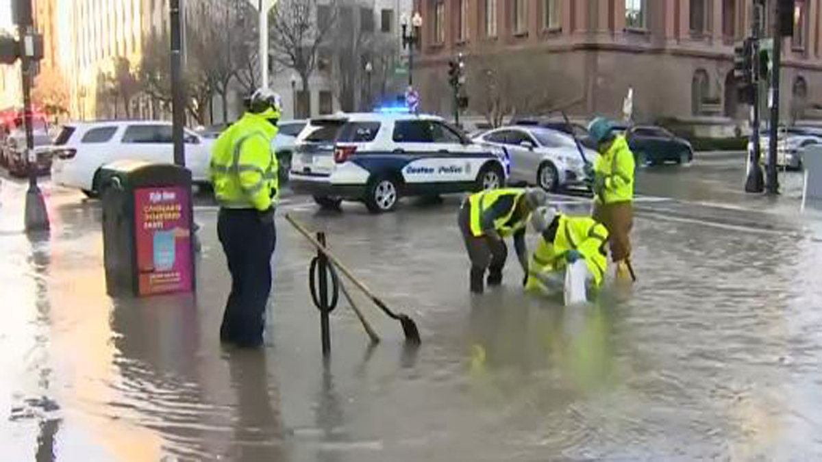 Crews cleaning up major water main breaks in Chelsea, Boston - Boston ...