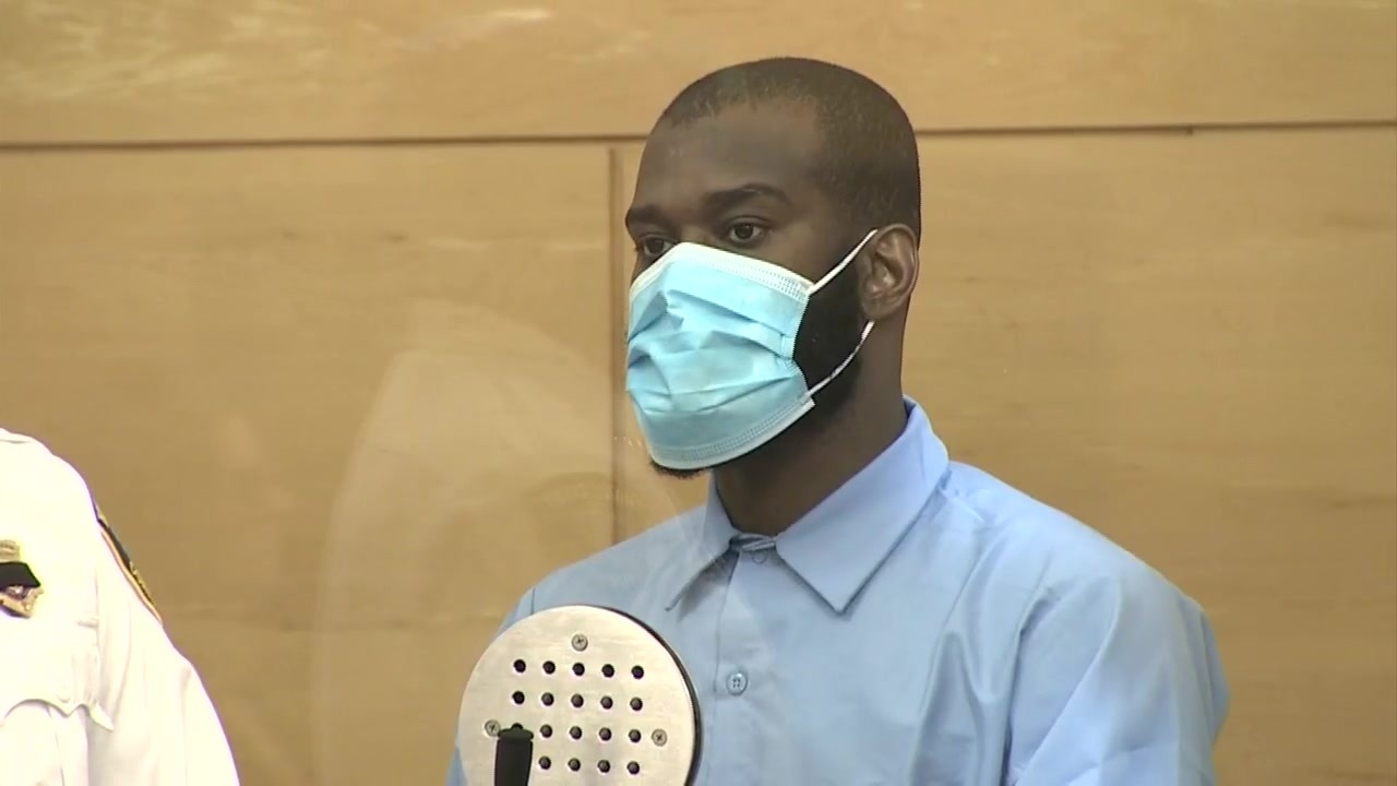 Man accused of fatally shooting his estranged wife in Chelsea faces ...