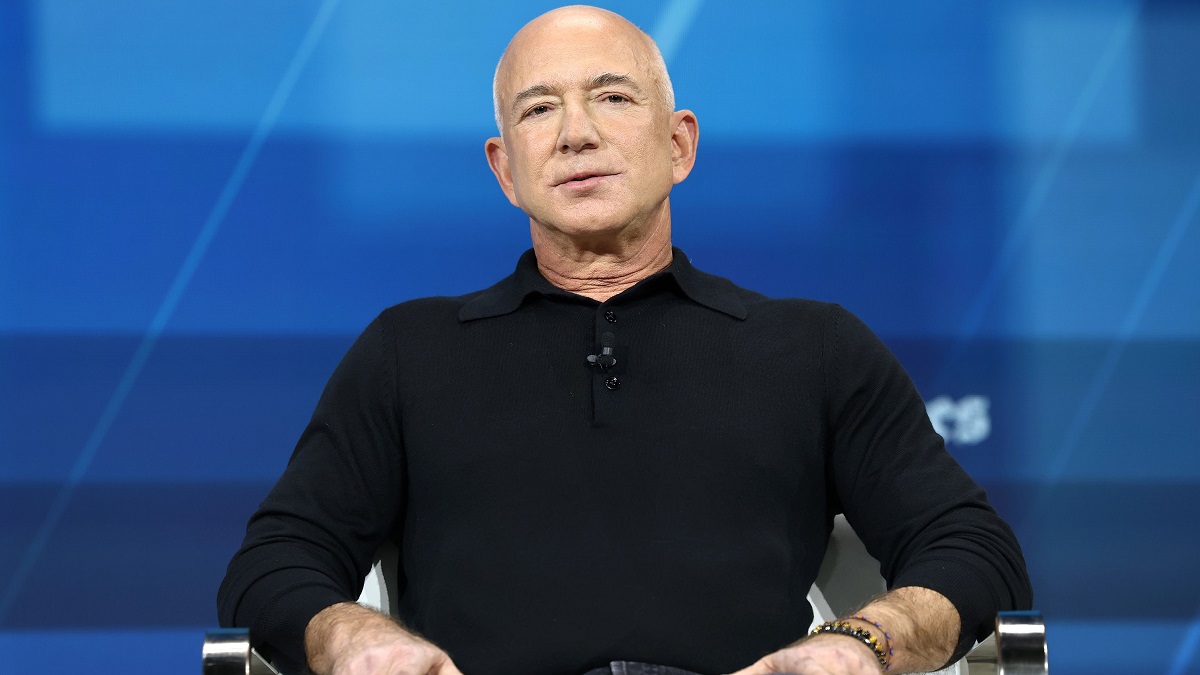 Hundreds of Washington Post staffers send letter to Jeff Bezos sounding ...