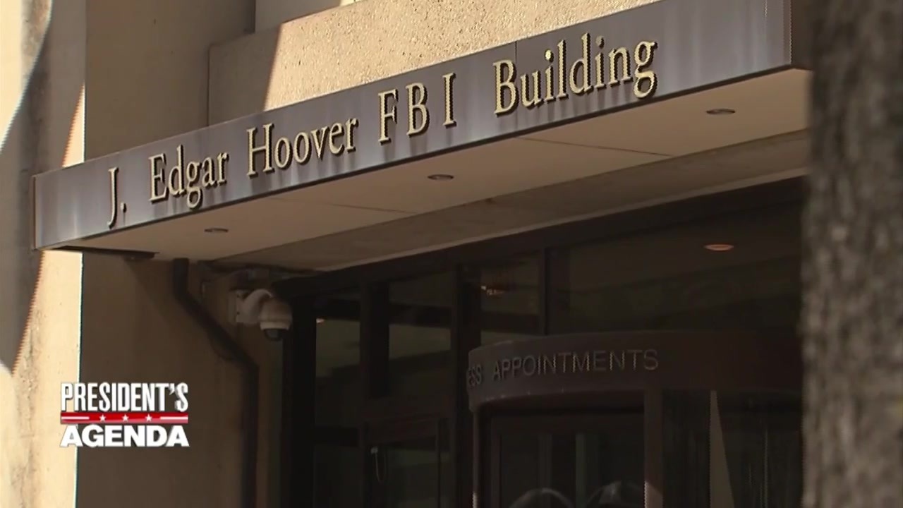 FBI searches a Washington Post reporter’s home as part of a classified ...