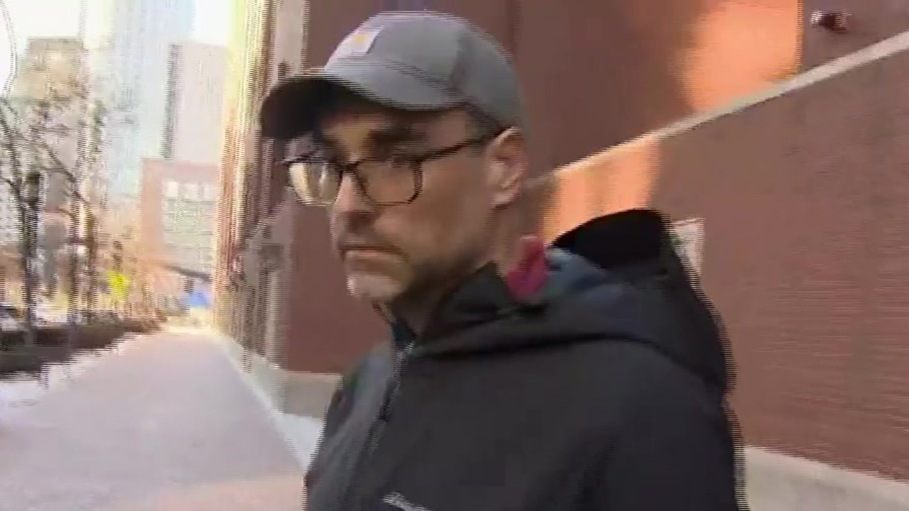 Newton man accused of sexually assaulting teen on flight to Boston ...