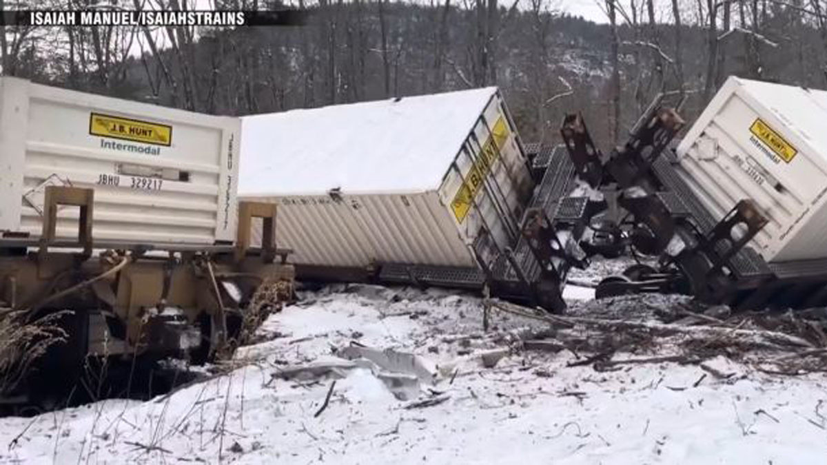 Emergency crews respond to train derailment in Wendell - Boston News ...