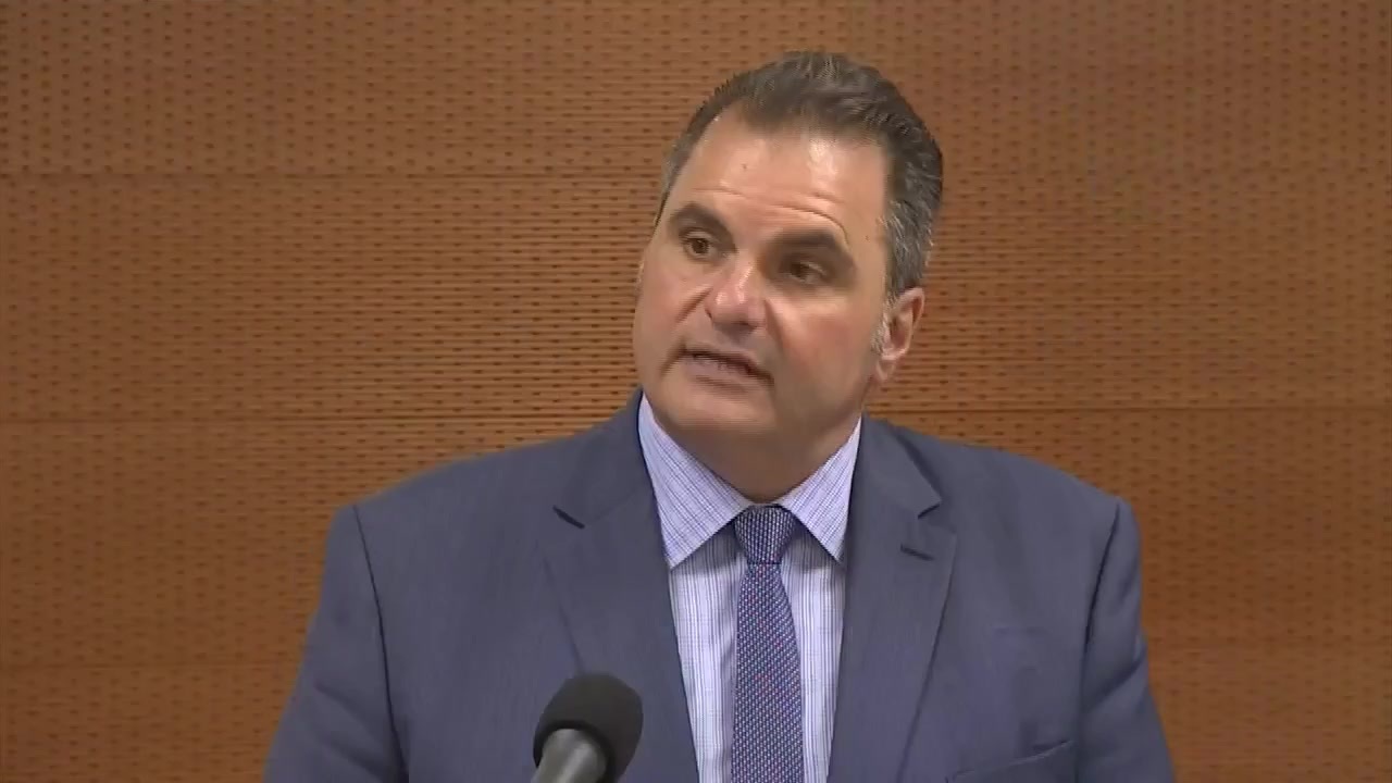 Everett City Council unanimously votes ‘no confidence’ in mayor ...