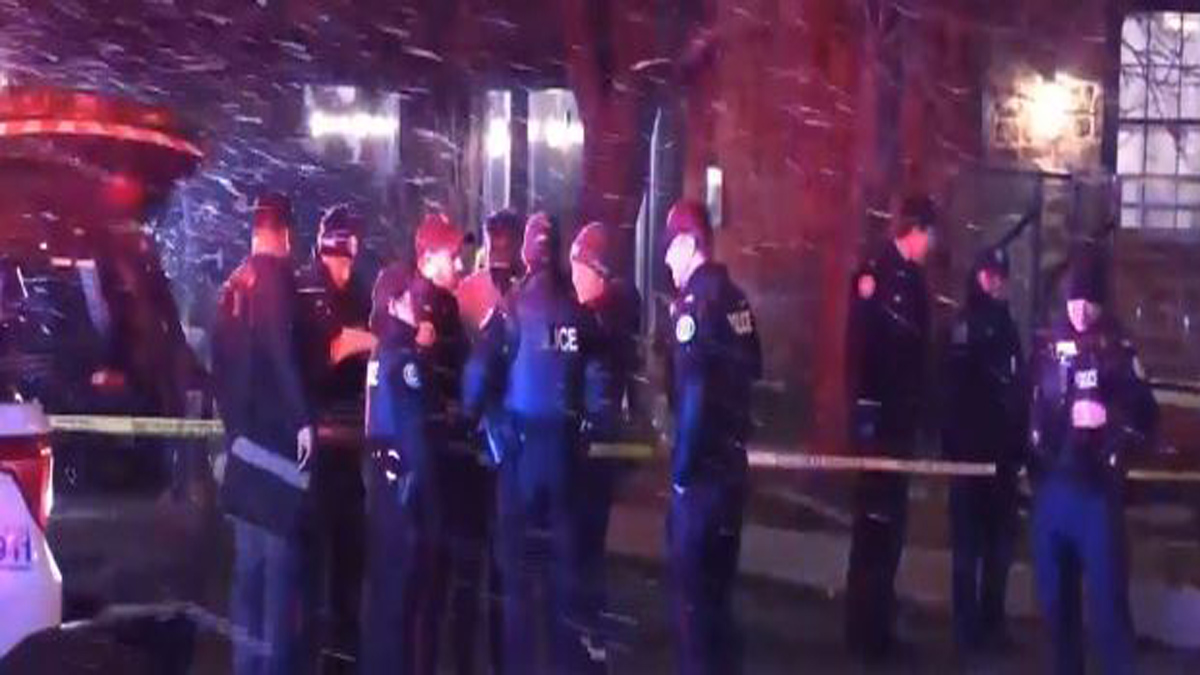 12 people wounded by 3 men shooting randomly at Toronto pub customers ...