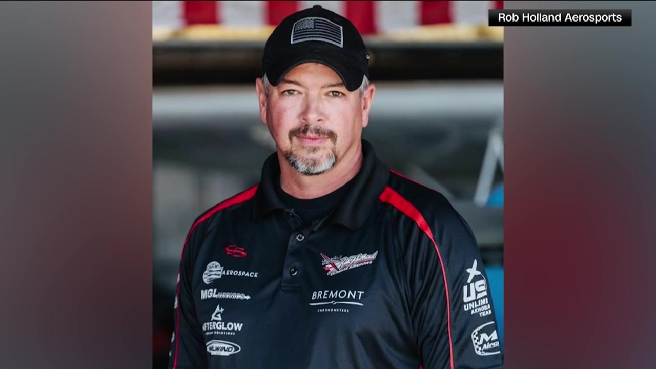 Famed New England stunt pilot Rob Holland dies in crash before Virginia airshow - Boston News ...
