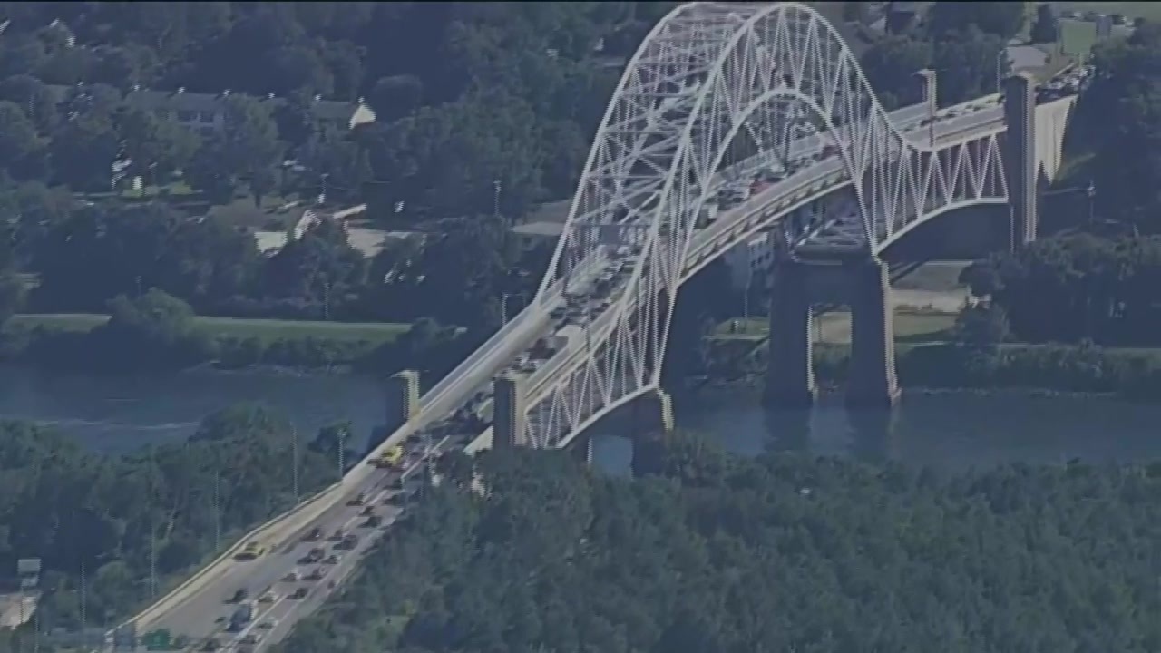 Mashpee select board official proposes tolls for Bourne, Sagamore ...