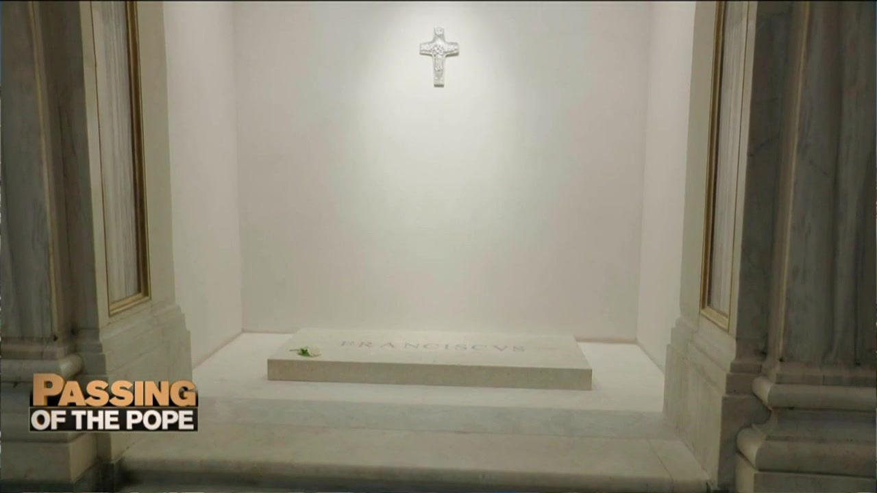 Catholic faithful pay respects to Pope Francis as his tomb opens to the ...