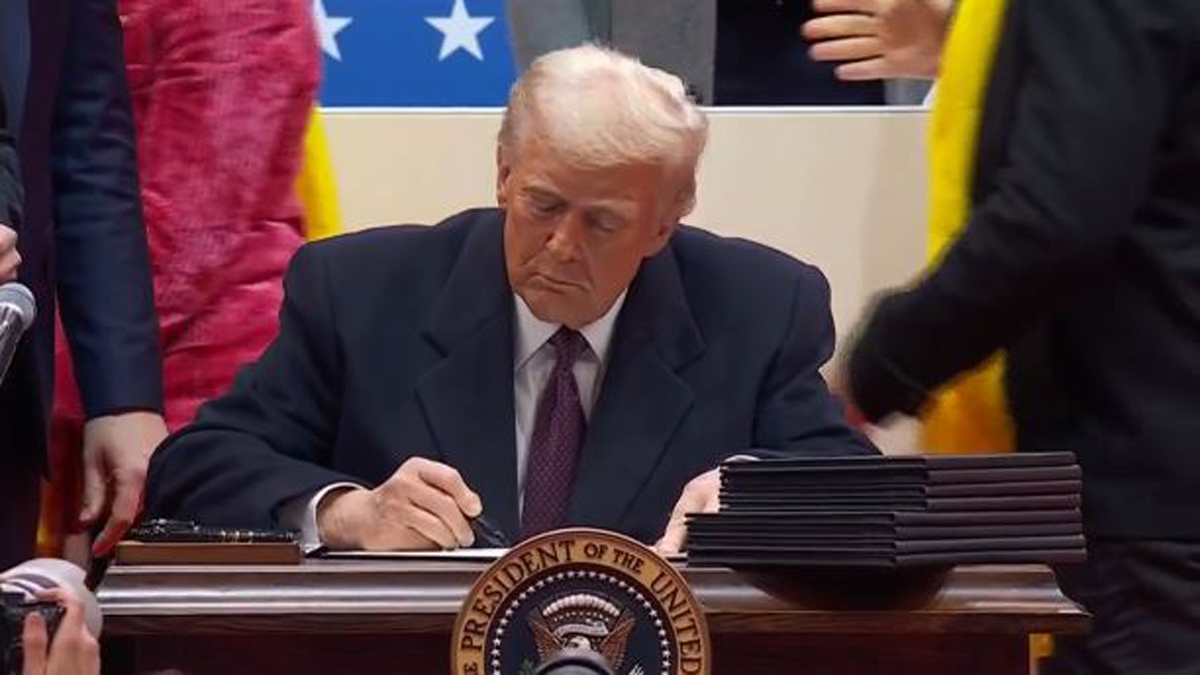 Federal court blocks Trump’s sweeping tariffs, imposed under emergency powers law - Boston News ...