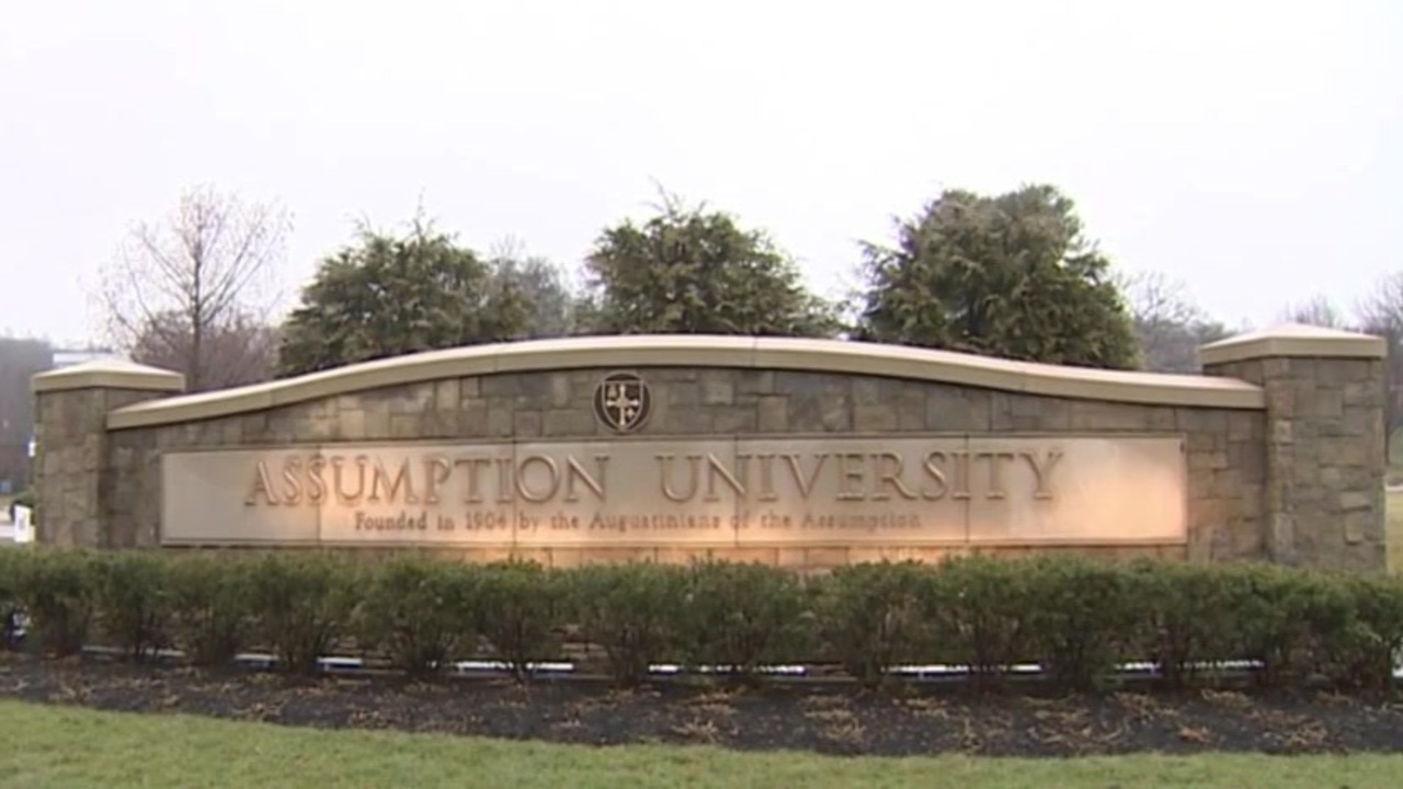 Assumption student pleads guilty to hacking, extortion - Boston News ...