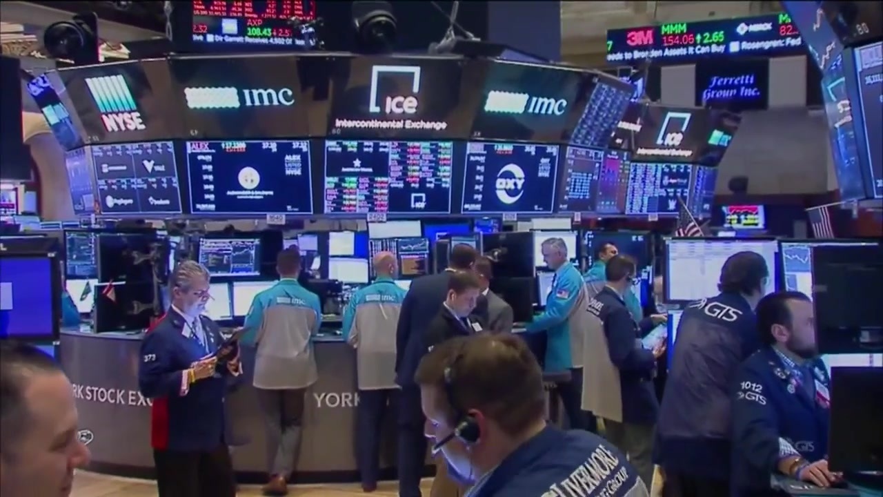 Dow jumps 950 and S&P 500 climbs 2.6% following a 90-day truce in the ...