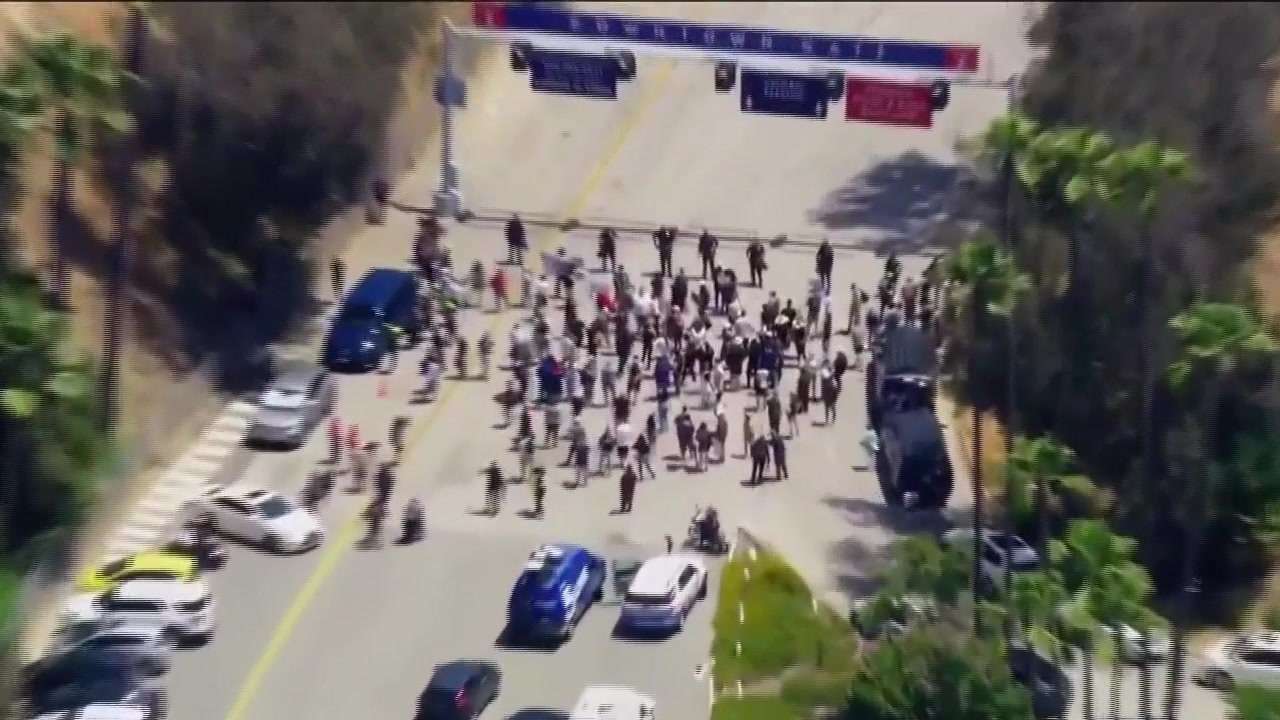 ICE agents asked to leave Dodger Stadium parking lot, team says ...