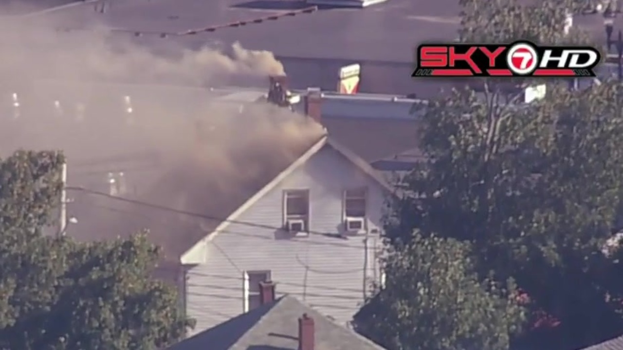 Crews battle fire in Everett - Boston News, Weather, Sports | WHDH 7News