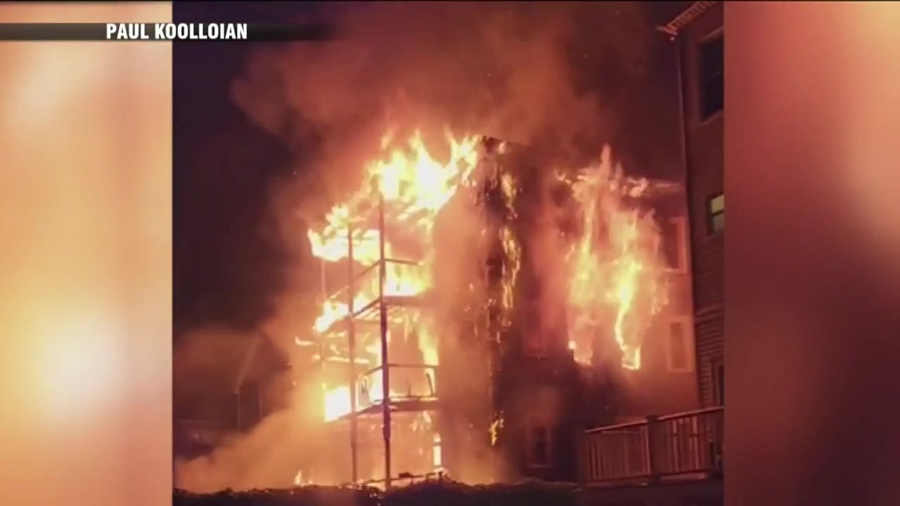 Firefighters deal with humidity amid battle with Revere building fire ...