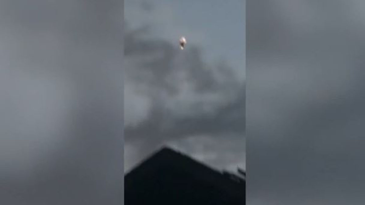 WATCH: Unidentified floating object caught on camera in Pembroke - Boston News, Weather, Sports ...