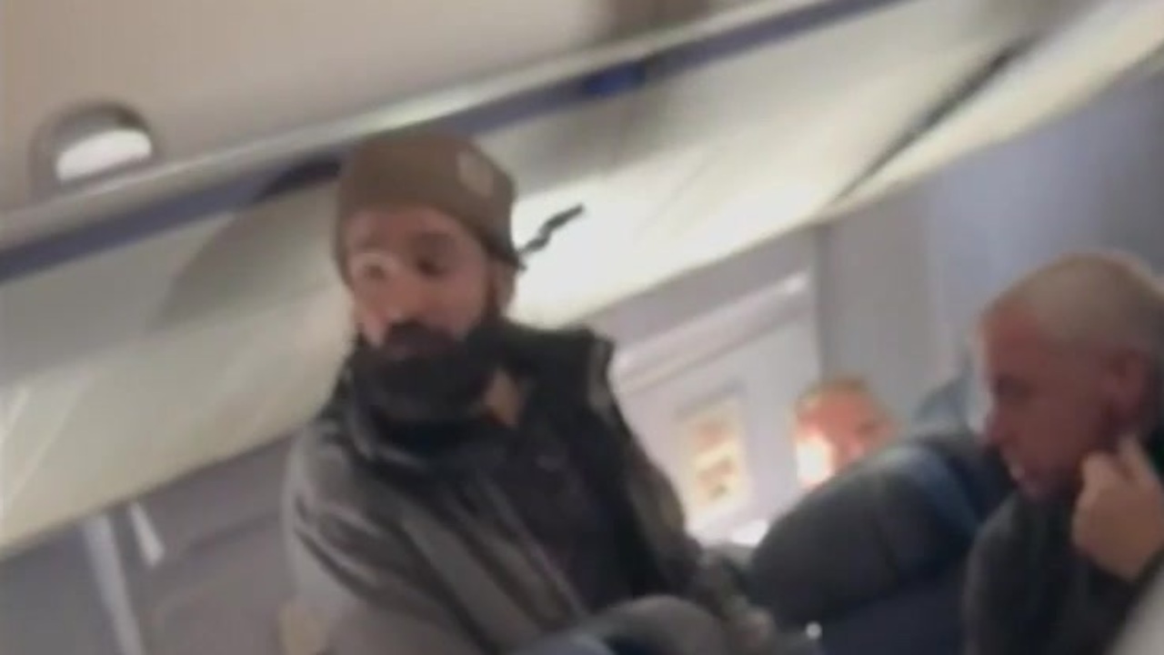 Man who attacked flight attendant on Logan-bound flight ordered to ...
