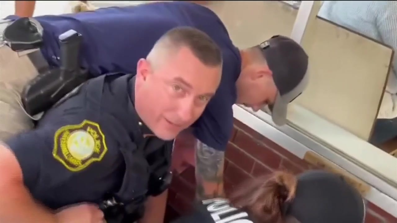 Haverhill police agree to wear bodycams, 6 months after death of man ...