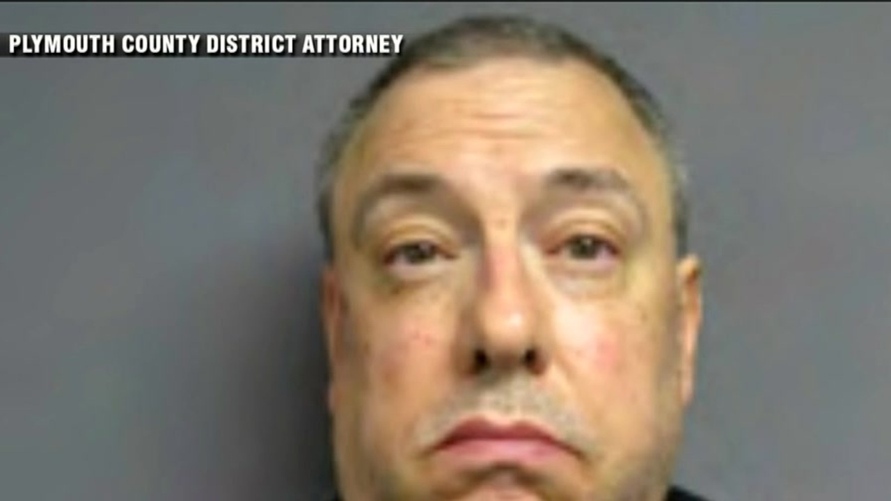 Registered sex offender accused of trying to meet 13-year-old at gas ...