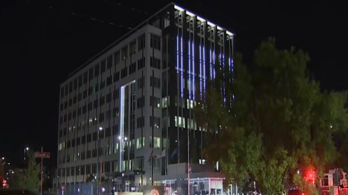 Large emergency response near FBI building in Chelsea after suspicious ...