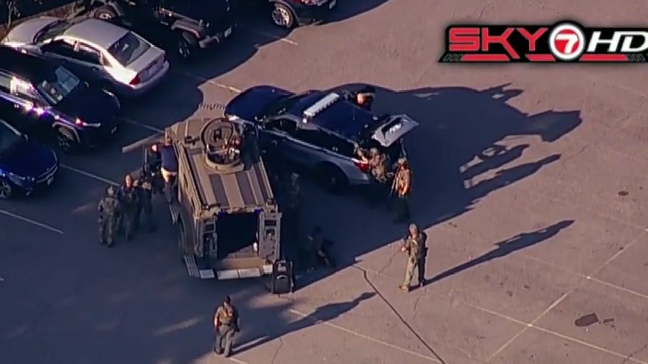 Police shoot, kill suspect after standoff in Keene, NH - Boston News, Weather, Sports | WHDH 7News