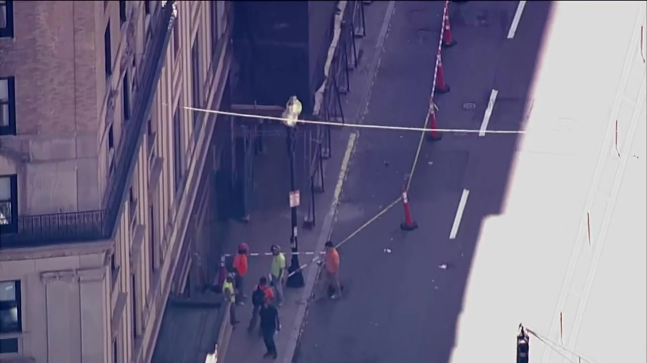 Tractor-trailer strikes scaffolding supporting several workers in ...