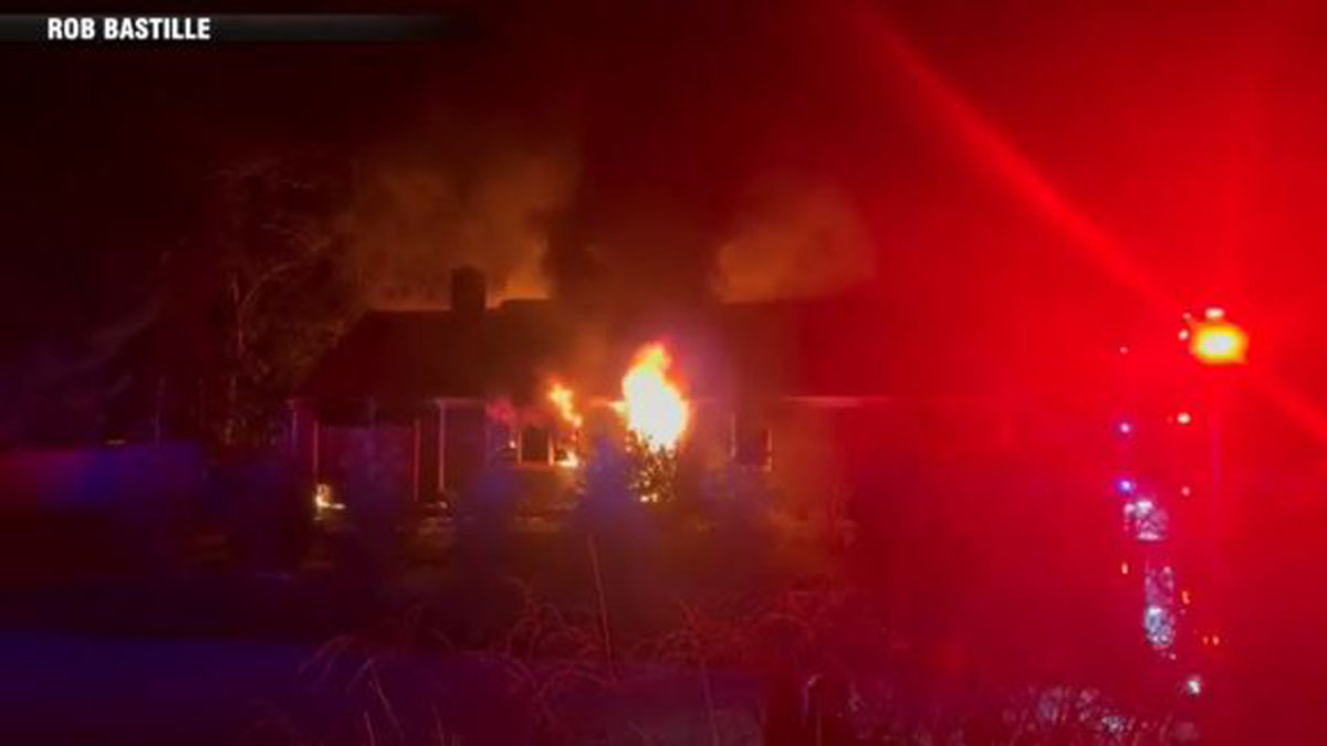 Several displaced after fast-moving fire in Cotuit - Boston News ...
