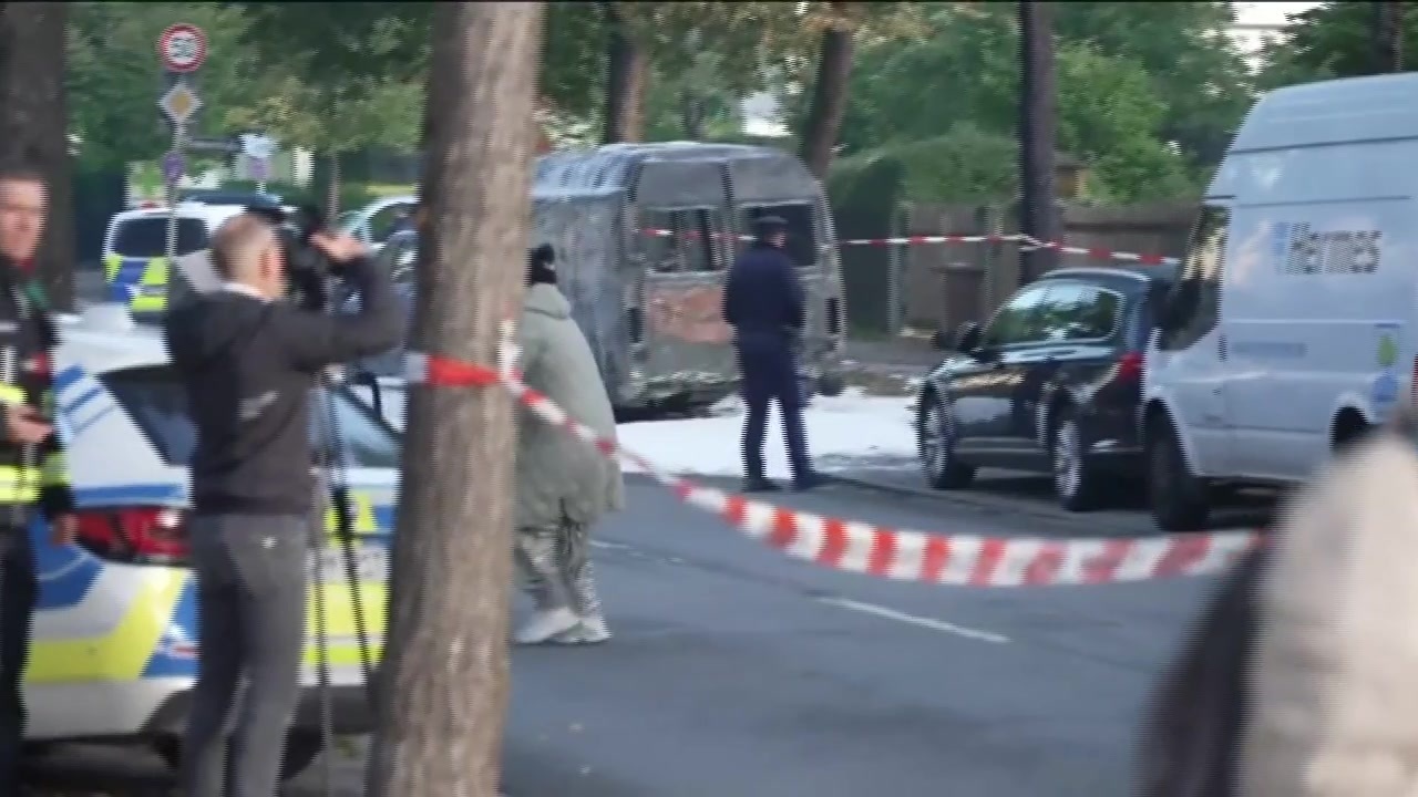 Munich Oktoberfest fairgrounds closed after bomb threat and deadly ...