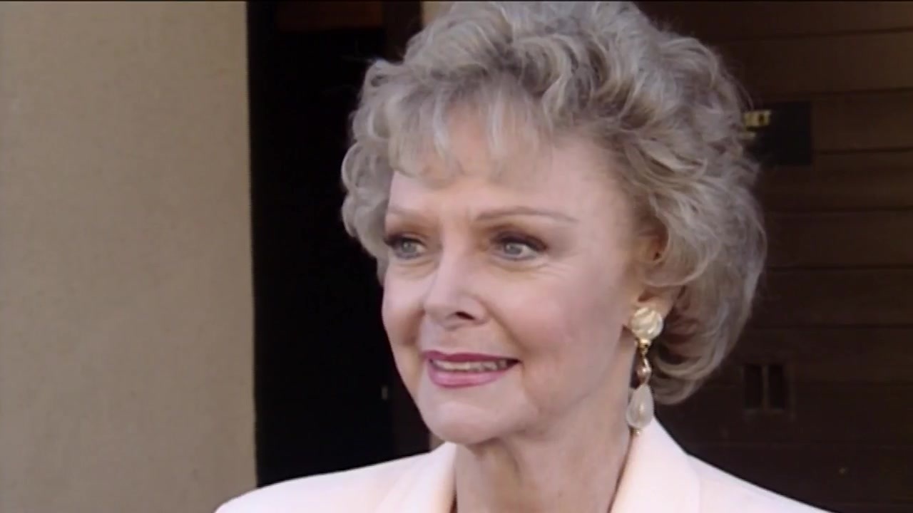 June Lockhart, beloved mother figure from ‘Lassie’ and ‘Lost In Space ...