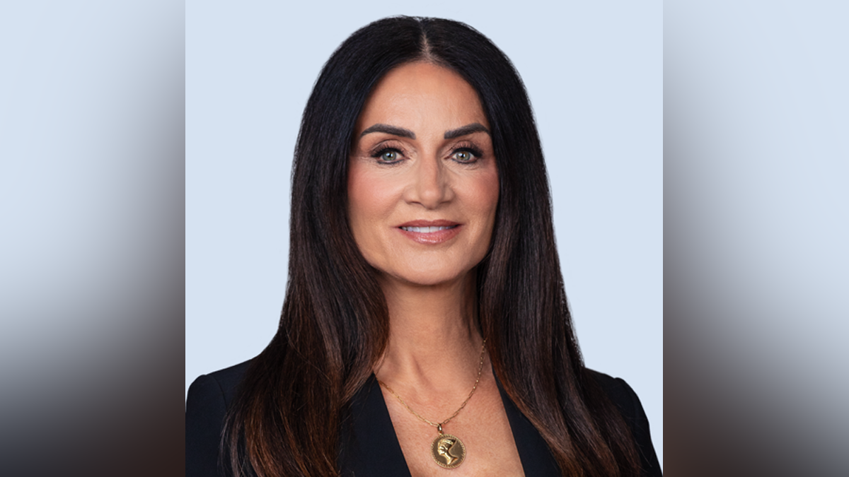 7NEWS anchor Kim Khazei announces departure from WHDH-TV & WLVI-TV at ...