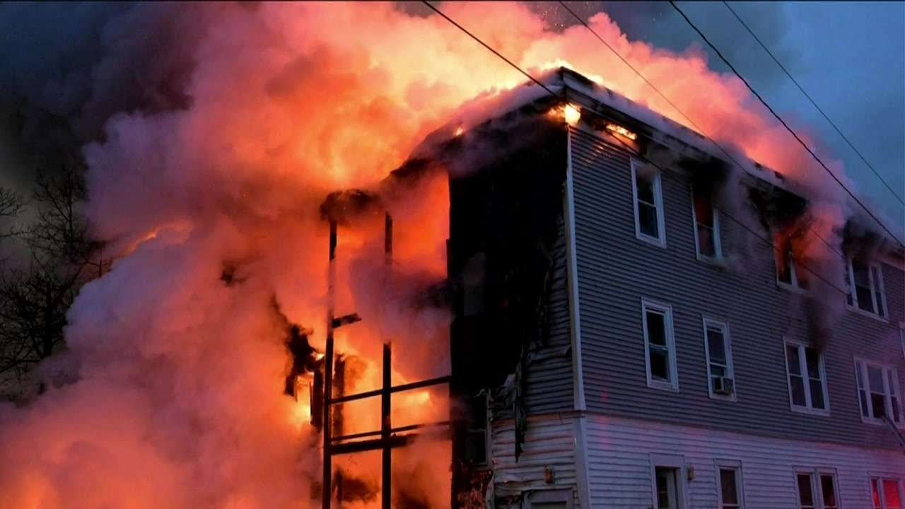 Fire rips through multiple buildings in Nashua, NH, roughly 30 people ...