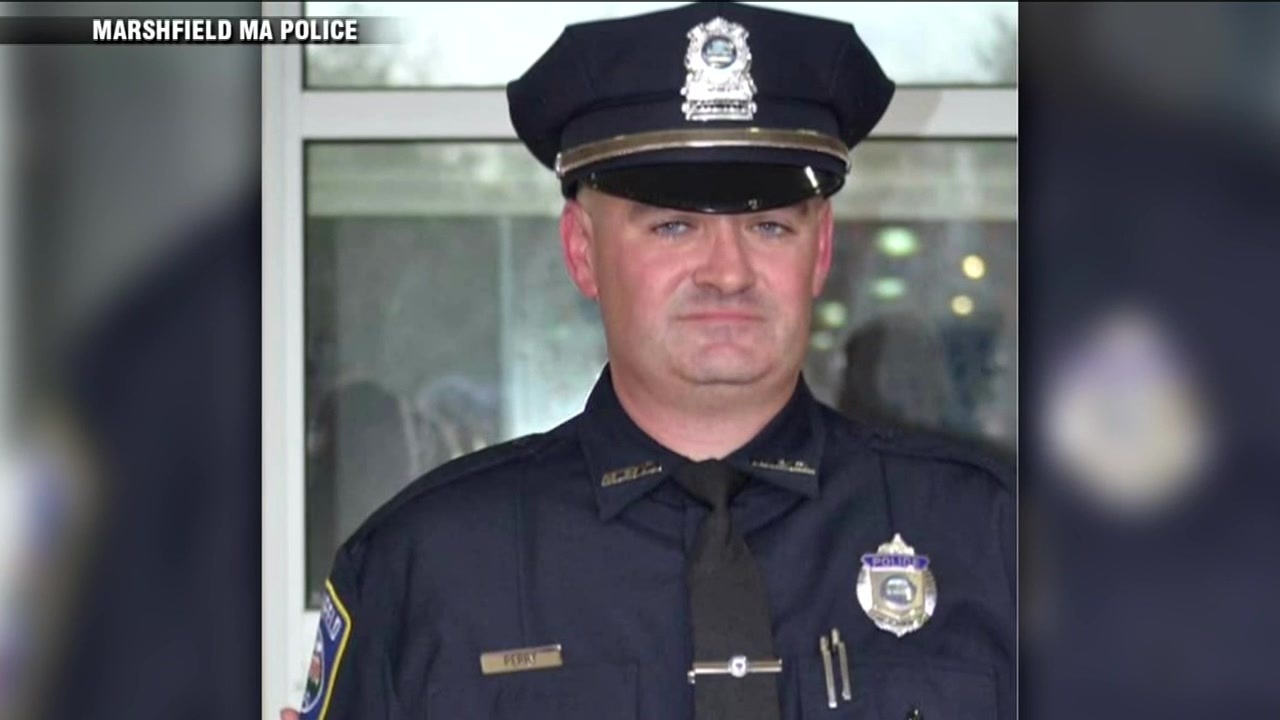 Marshfield police officer charged with OUI after multi-car crash ...