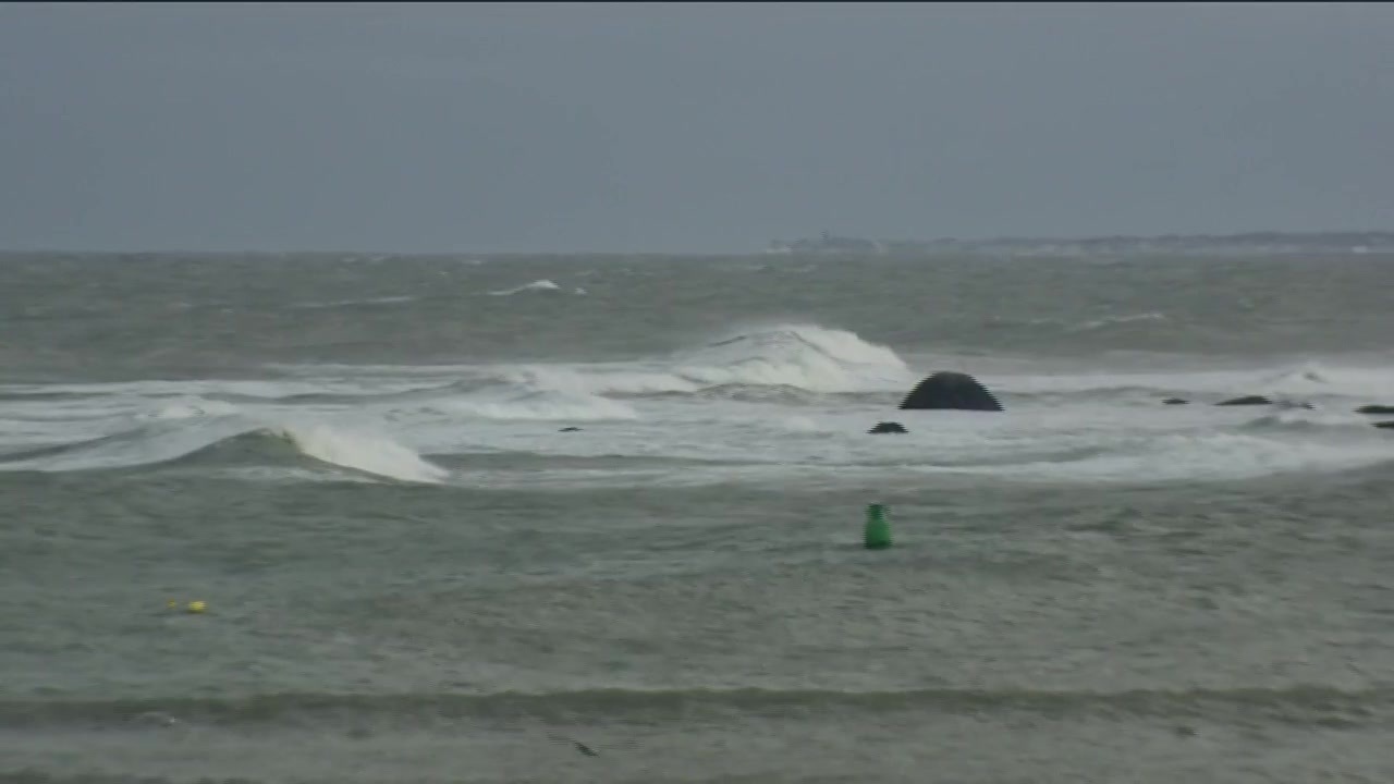 Storm brings coastal concerns, flood advisory until afternoon - Boston ...