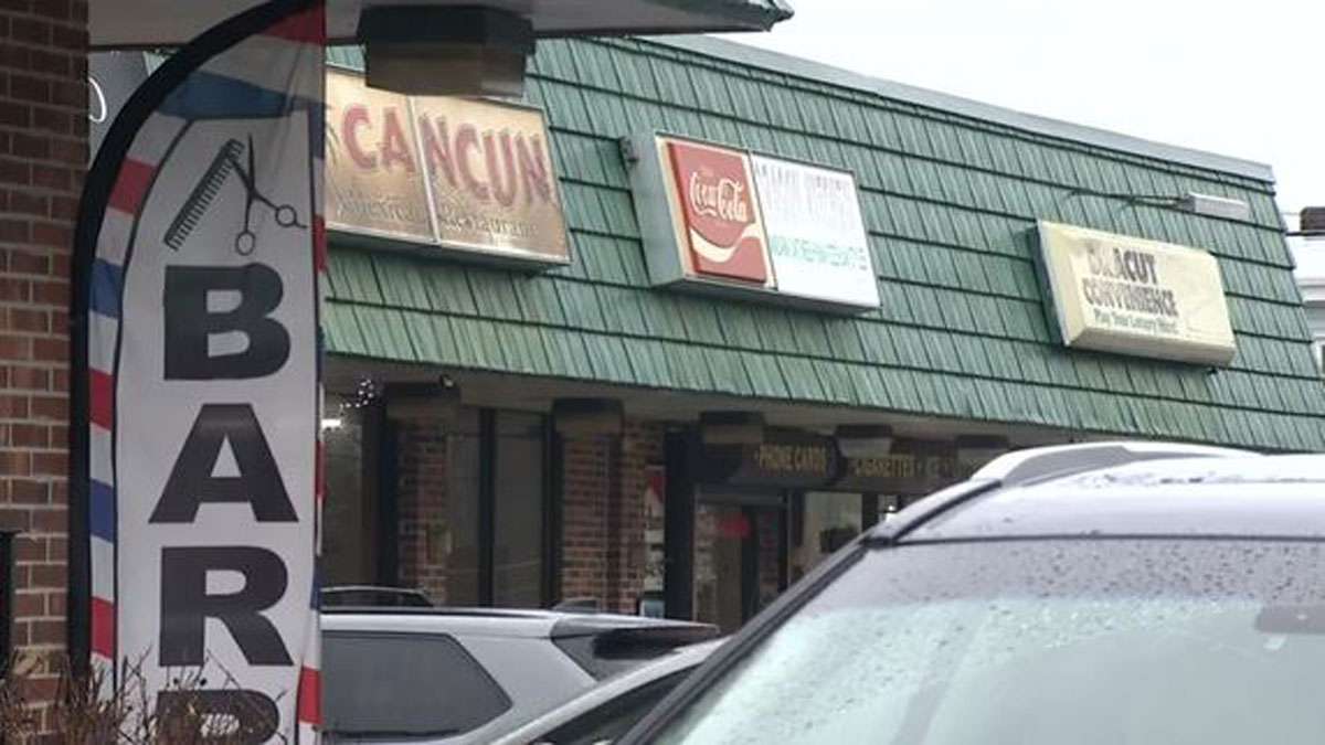 Police searching for suspects after violent armed robbery in Dracut ...