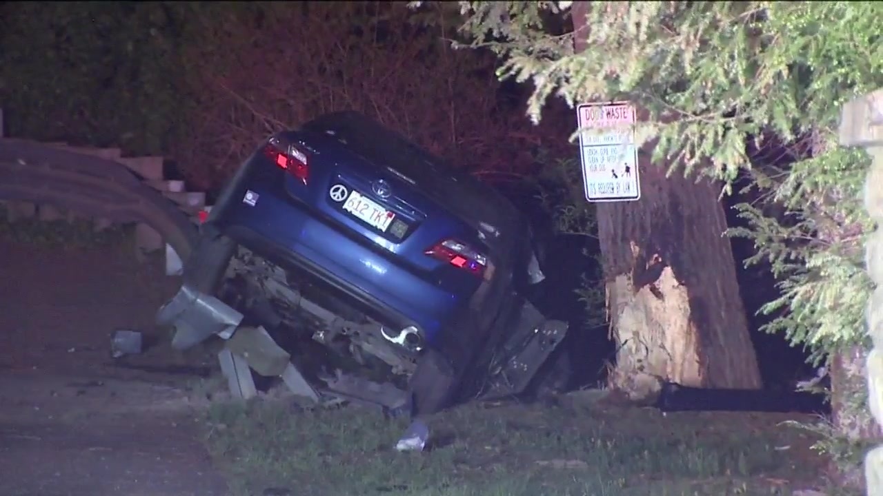 3 people hurt in crash at Peabody cemetery - Boston News, Weather ...