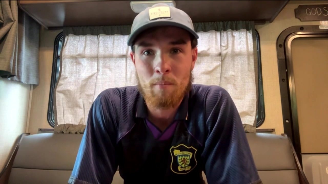 Scottish soccer fan walking from LA to Foxboro for World Cup in kilt to ...