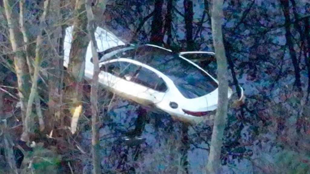 Serious injuries reported after car crashes into water off I-93 in ...